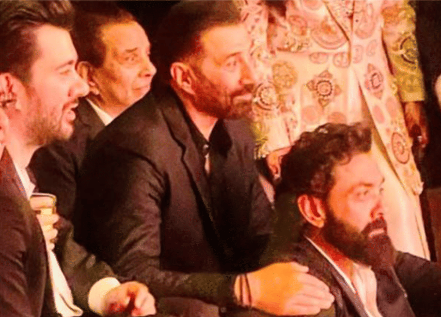 Sunny Deol shares a rare family moment featuring his father Dharmendra ...